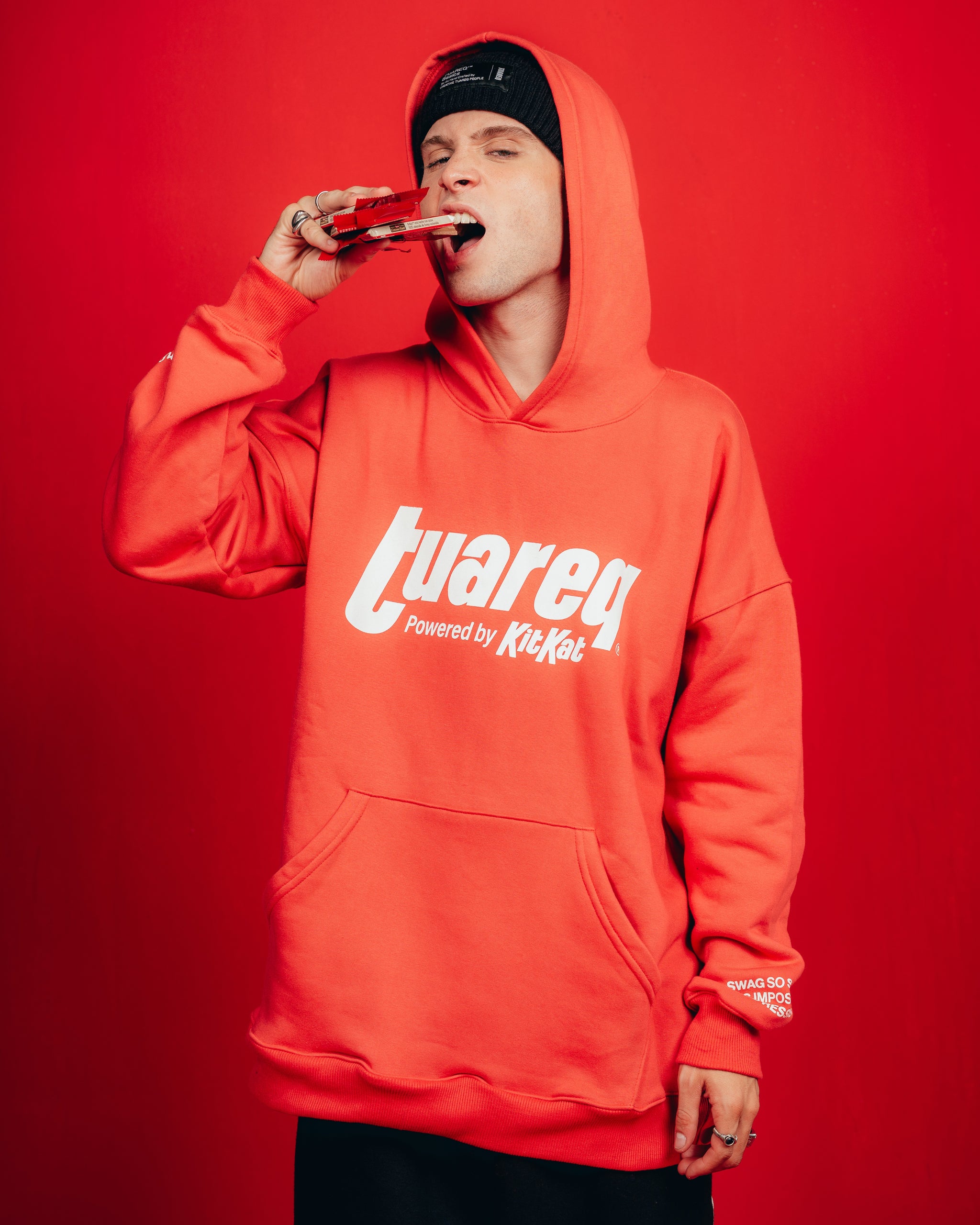 TUAREQ® [OFICIAL] – HOODIE PESADO CANDY [ KIT KAT ] RED